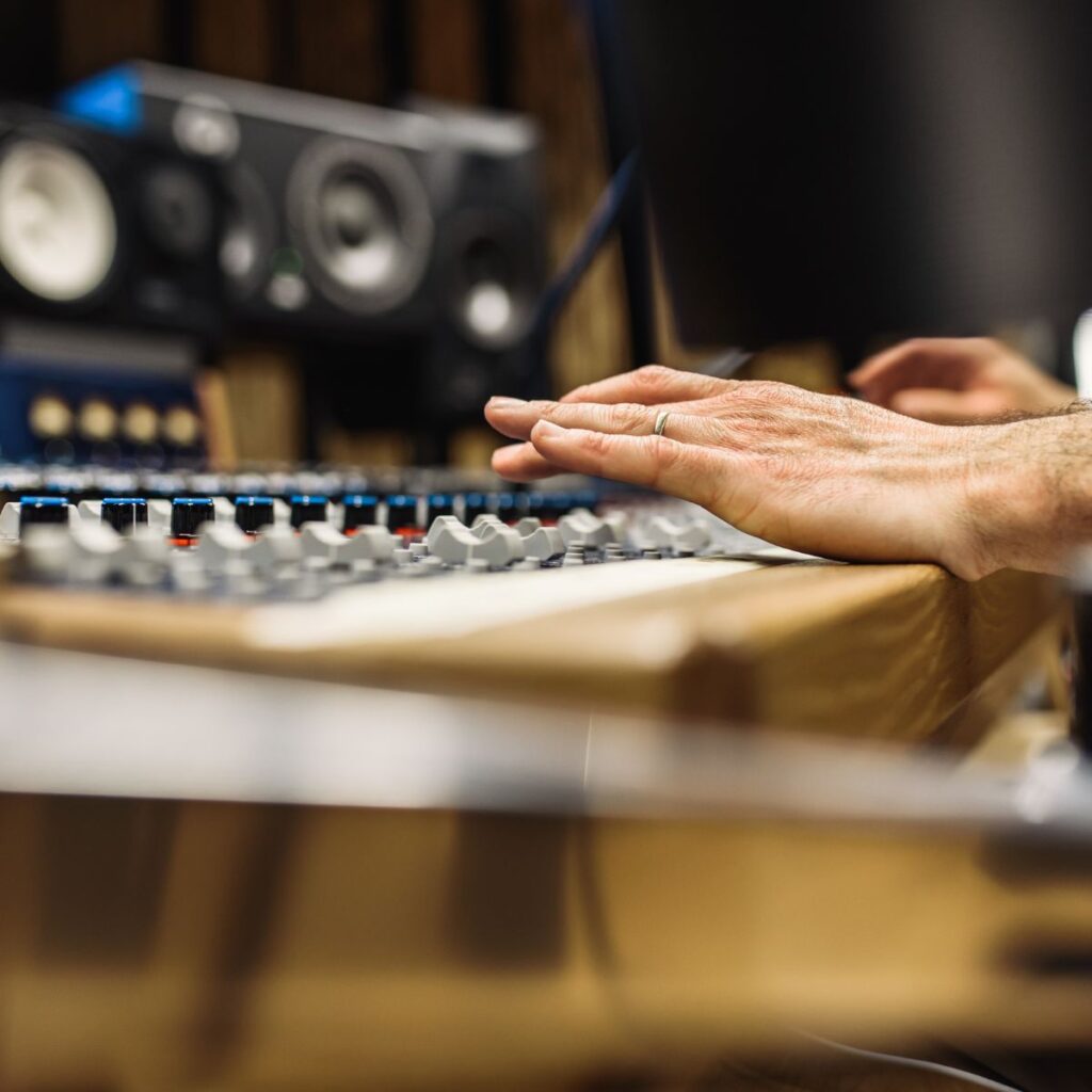 Sound Bridge: Its Purpose in Film Post Production | Loyel Media